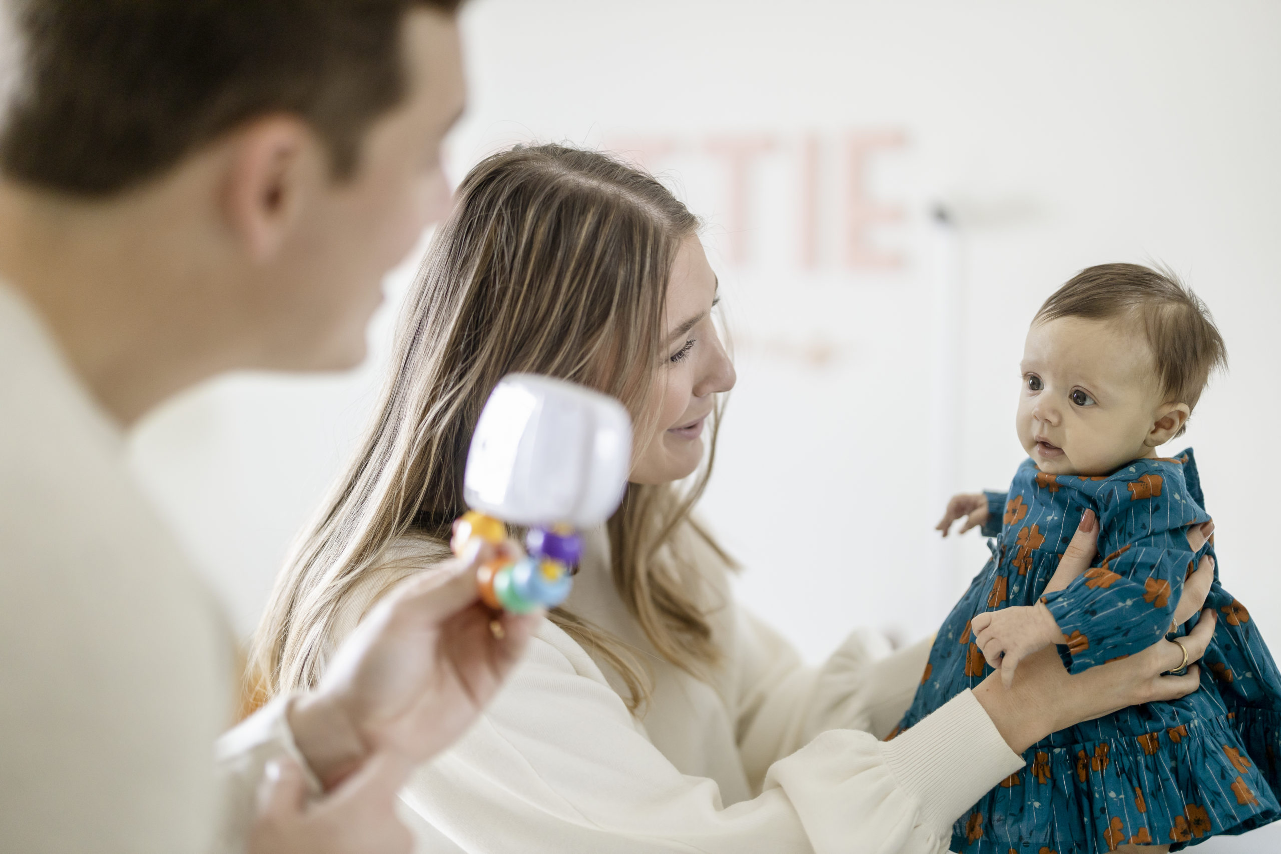 Sharing a New Mom's Love Story Through Pictures: Teague Family ...