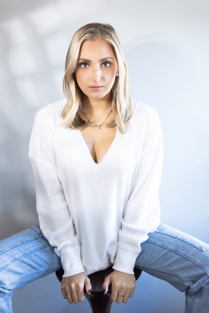 Modeling Portraits for Colie