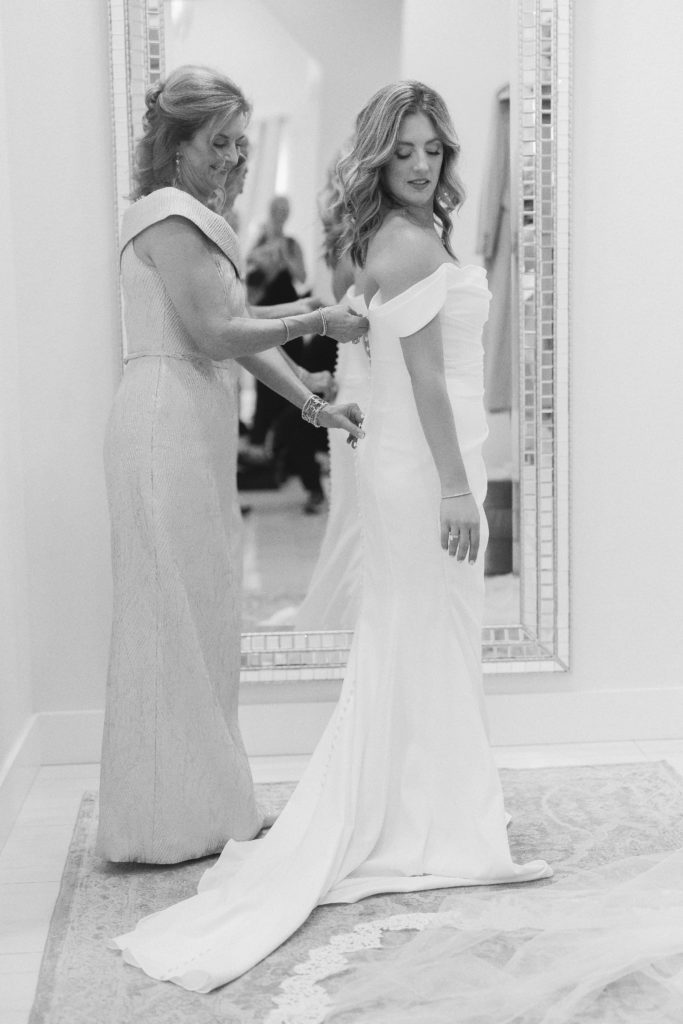 Luxury Osage House Wedding by Benfield Photography